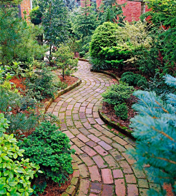 Gartenwege anlegen - kreative Beispiele