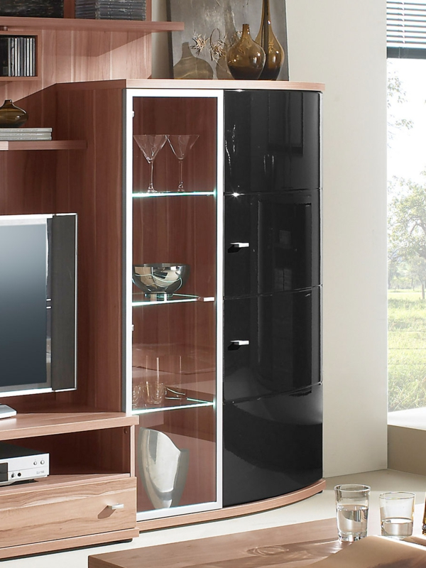 Deine perfekte schwarze Vitrine: Ein Profi packt aus – worauf du ...