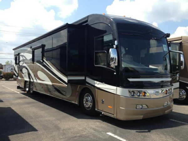 Wohnmobil mieten oder kaufen? Dein ehrlicher Wegweiser zum Camper-Glück