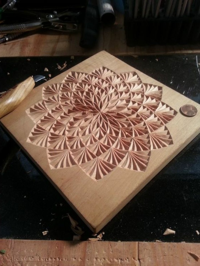 Holzschnitzerei - eine Kunst als Dekoration