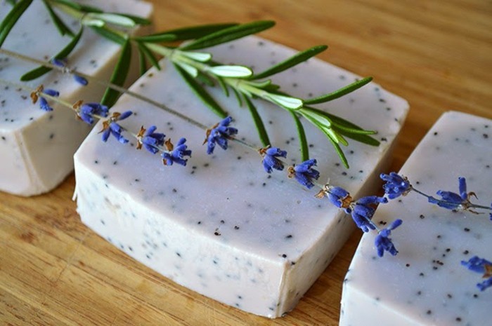 Seifen selber machen: Seifen aus Naturprodukten - ArchZine