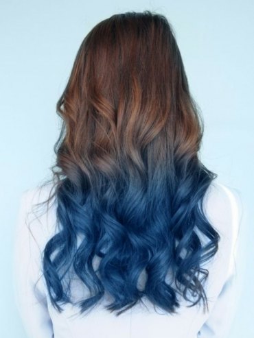 Blaue Haare – coole Frisuren für mutige Damen