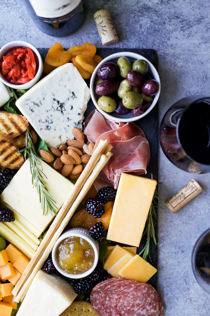 1001 + leckere und einfache Rezepte für Partyessen