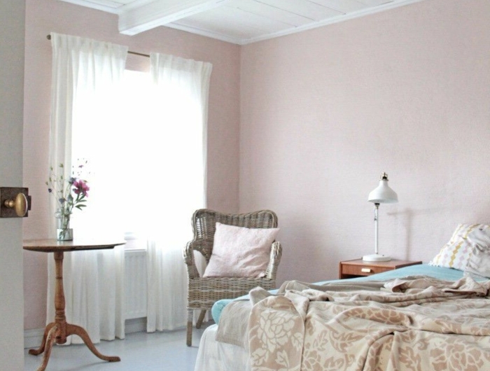 Altrosa an der Wand: So wird’s garantiert nicht kitschig – Dein Profi-Guide