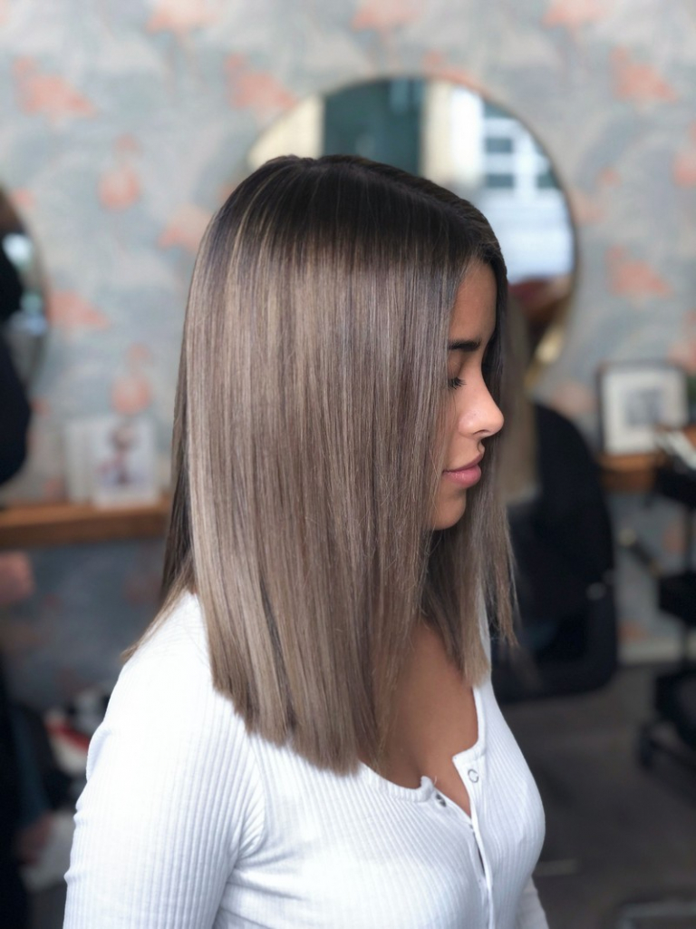 Aschblonde Haare – schick, modern und dezent
